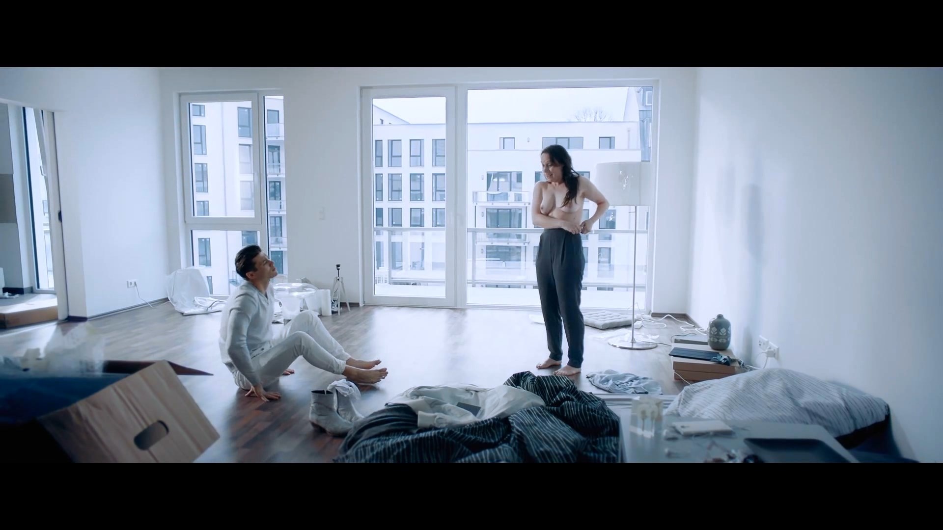 Nackte Eva Löbau In Einsamkeit Und Sex Und Mitleid 5029