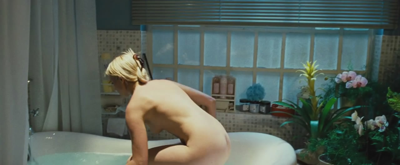 Nackte Amy Smart In Mirrors