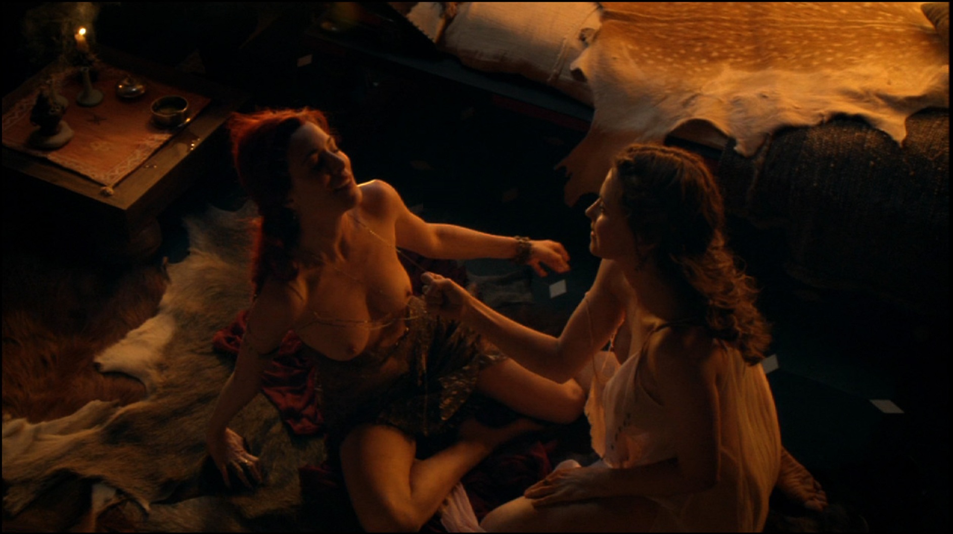 Nackte Jaime Murray In Spartacus Gods Of The Arena